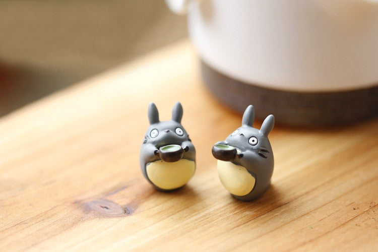 Miniature Totoro Drinking Tea Figurines – Micro Landscape Design